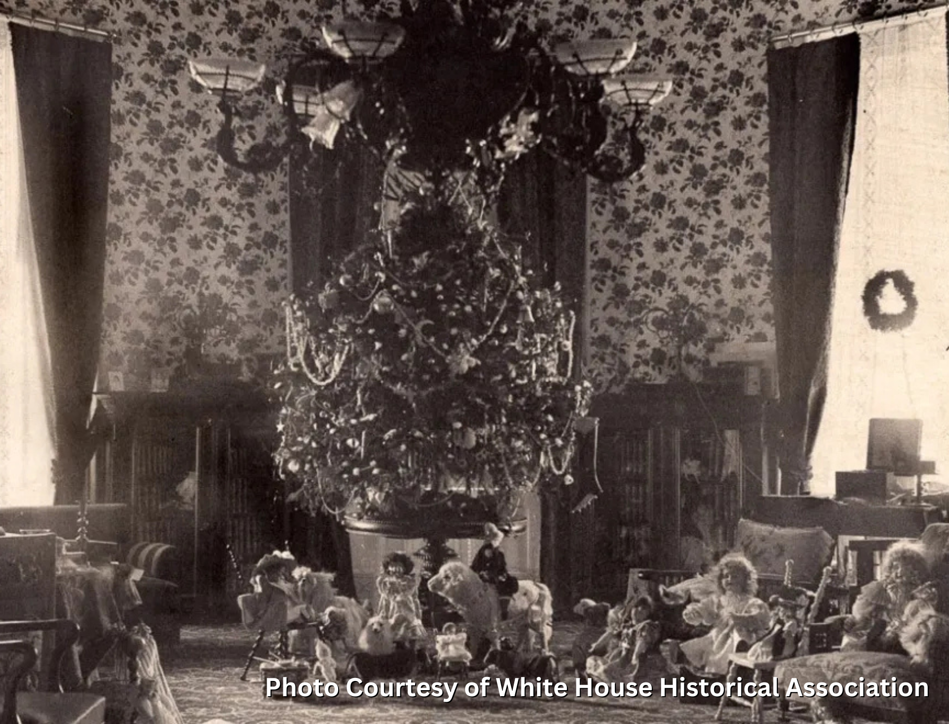 The Sparkling History of Christmas Lights - Radiant History