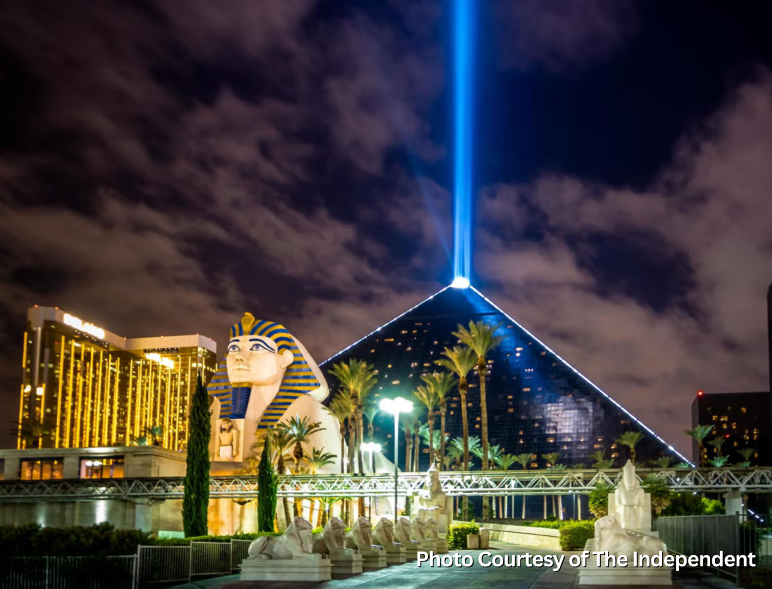 History of Searchlights: A Beacon in War and Peace - Radiant History