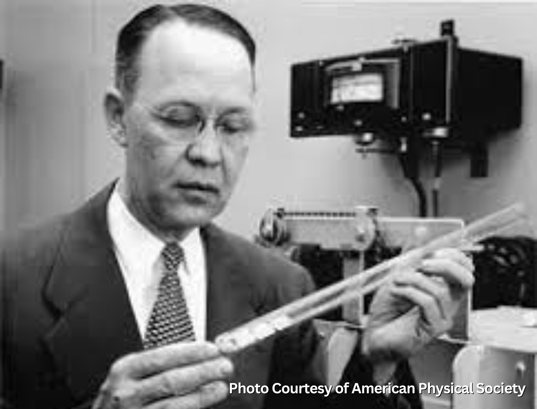 Bell Labs Demonstrates the First Practical Solar Cell - Radiant History